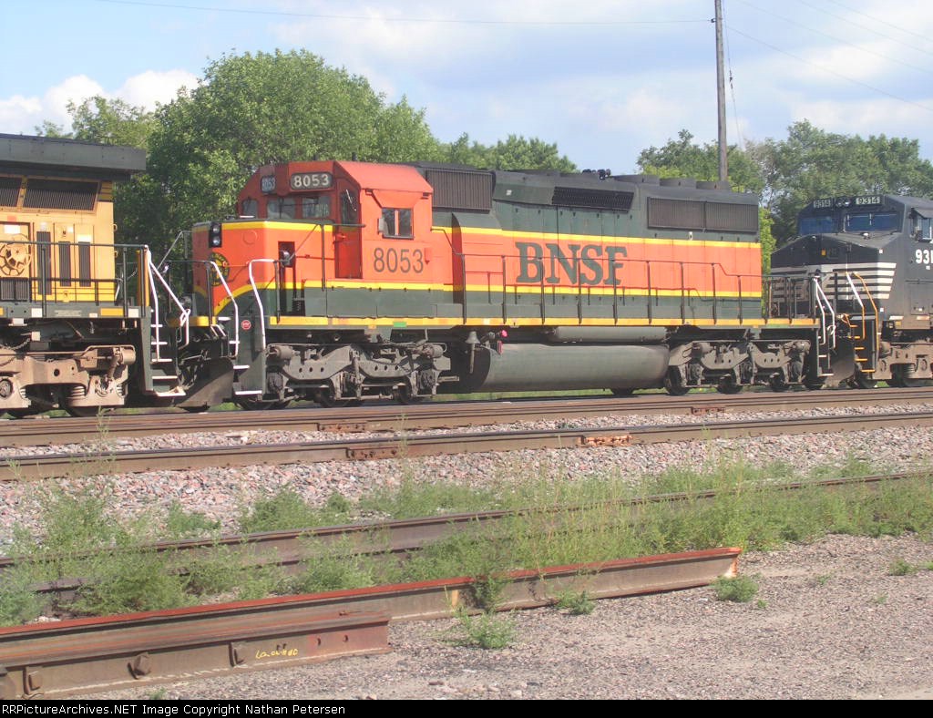 BNSF 8053